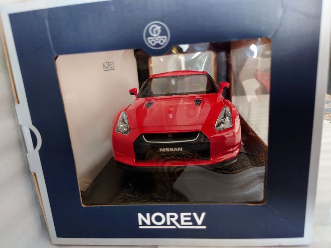 ミニカー R35GT-R GT5 COLLECTOR'S Edition 1/43