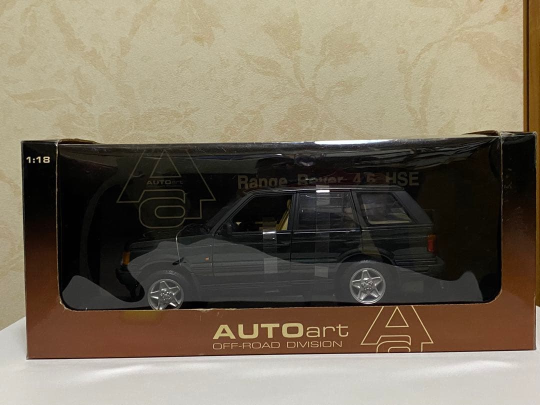 AUTOart 1/18 RANGE ROVER 4.6 HSE グリーン