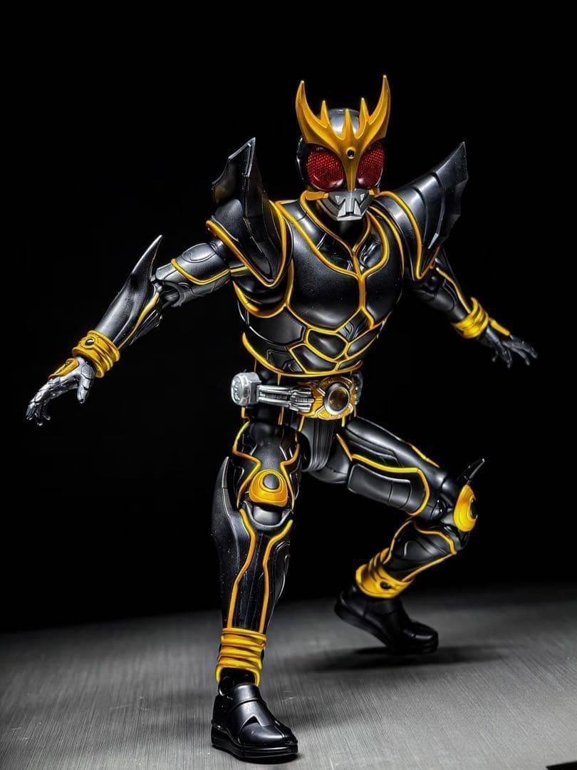 高品質 プラモデル BLOKEES 仮面ライダークウガ 可動式 フィギュア