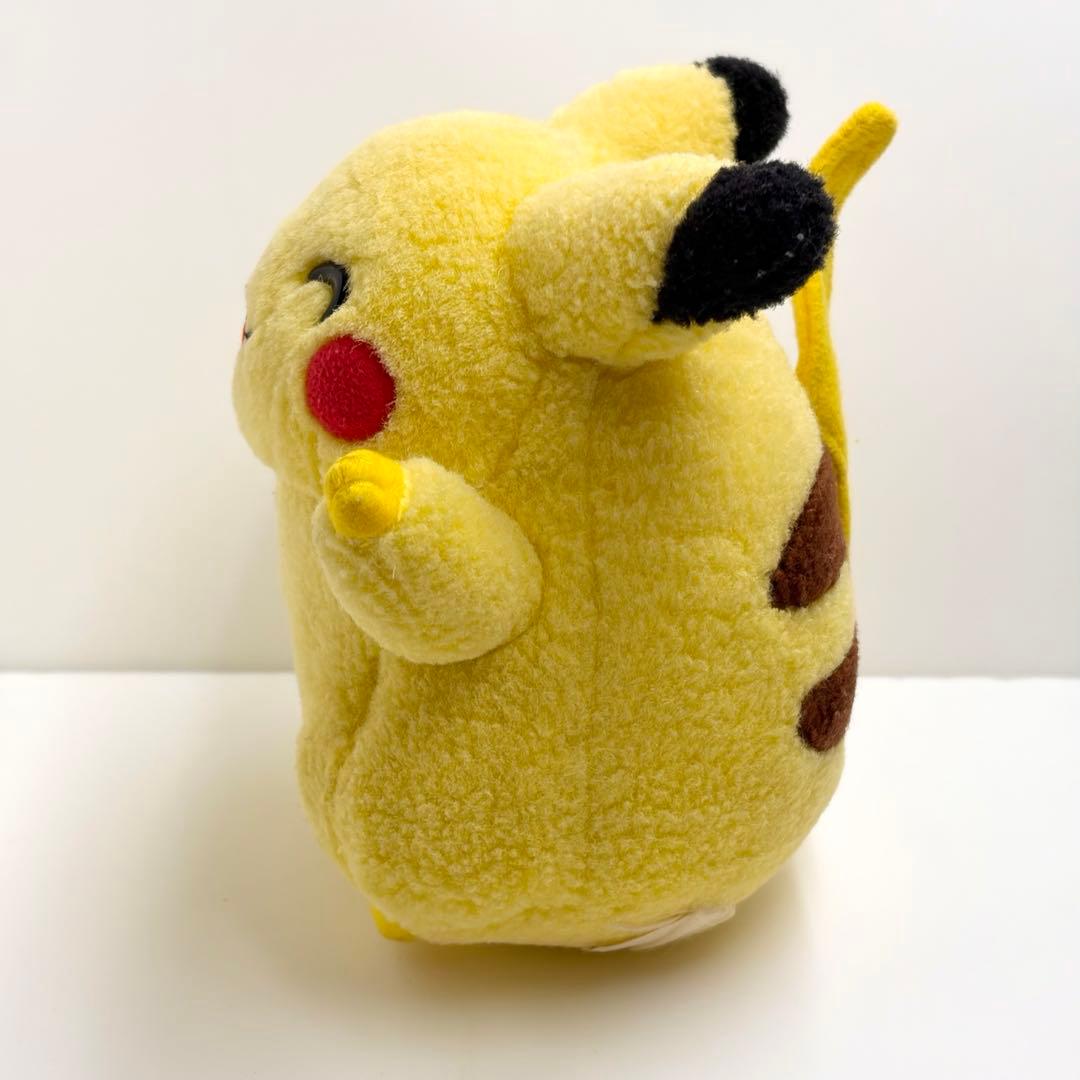 ポケモン　ばんざいピカチュウ ぬいぐるみ TOMY　レトロ　Pokemon レア