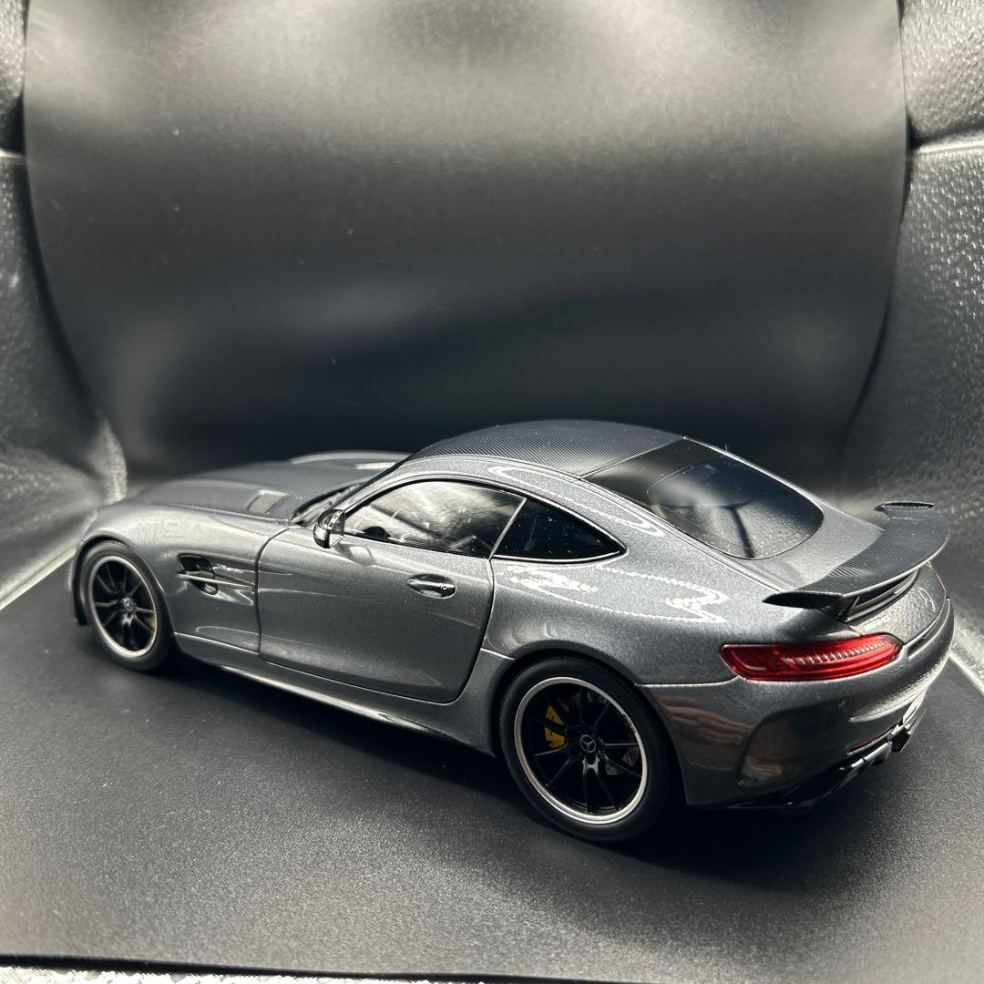メルセデス・ベンツ AMG GT Rミニカー 1/18