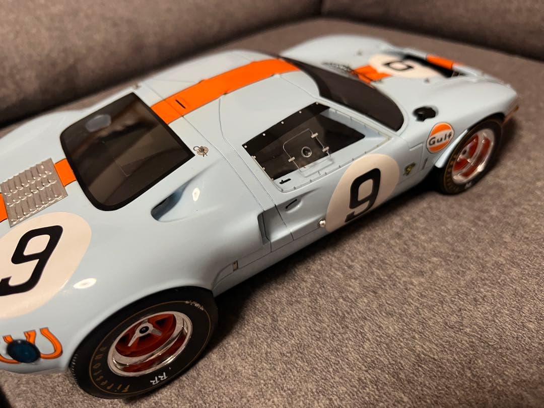 ミニカー 18 Ford GT 40 spark