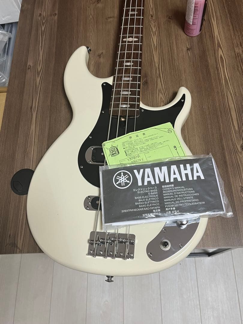 YAMAHA BB424X ベース　(ギターヒーロー、ケース付き)