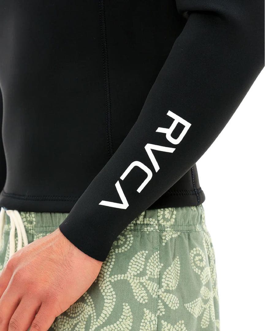 処分特価　サイズS タッパー　RVCA 新品4