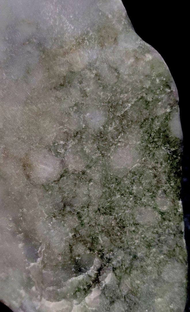 ★翡翠原石★糸魚川硬玉【小滝・川ズレ・ミロナイト翡翠】