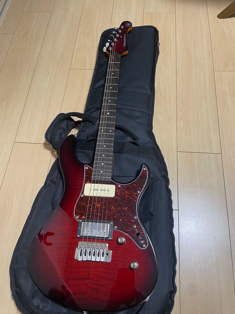 YAMAHA PACIFICA 611VFM DRB