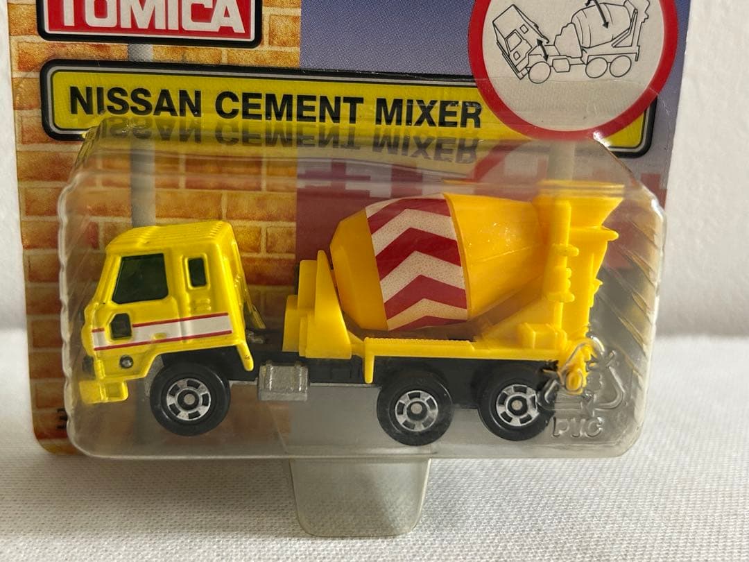 トミカ ブリスターパック ヨーロッパ輸出 NISSAN CEMENT MIXER