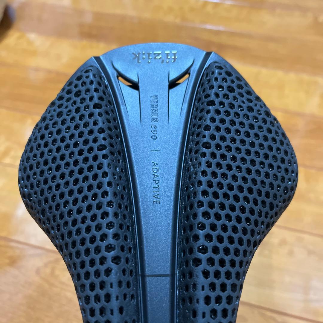 fizik アンタレス VERSUS EVO R1 ADAPTIVE 中古品