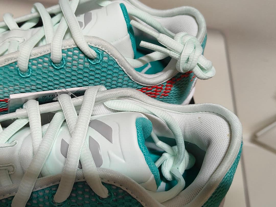 新品JordanLUKA77 バスケットボールシューズ ホワイト/ターコイズ