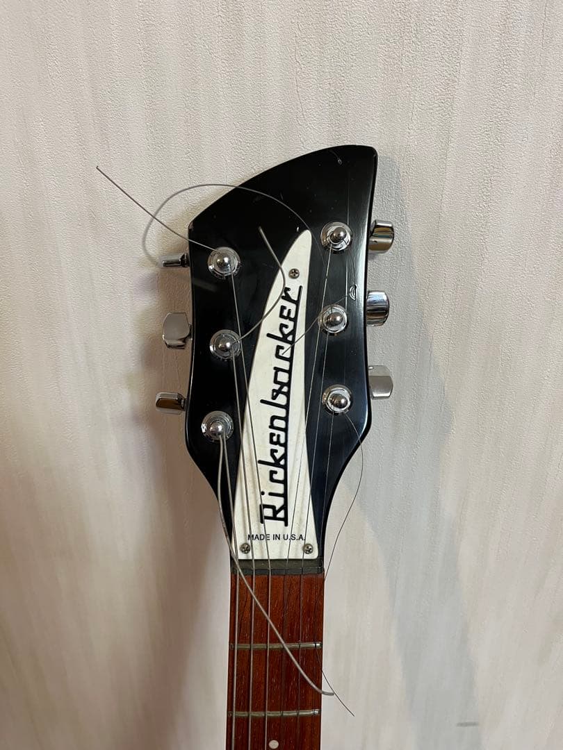 【限定値下げ】純正ハードケース付 Rickenbacker 330 2000年製