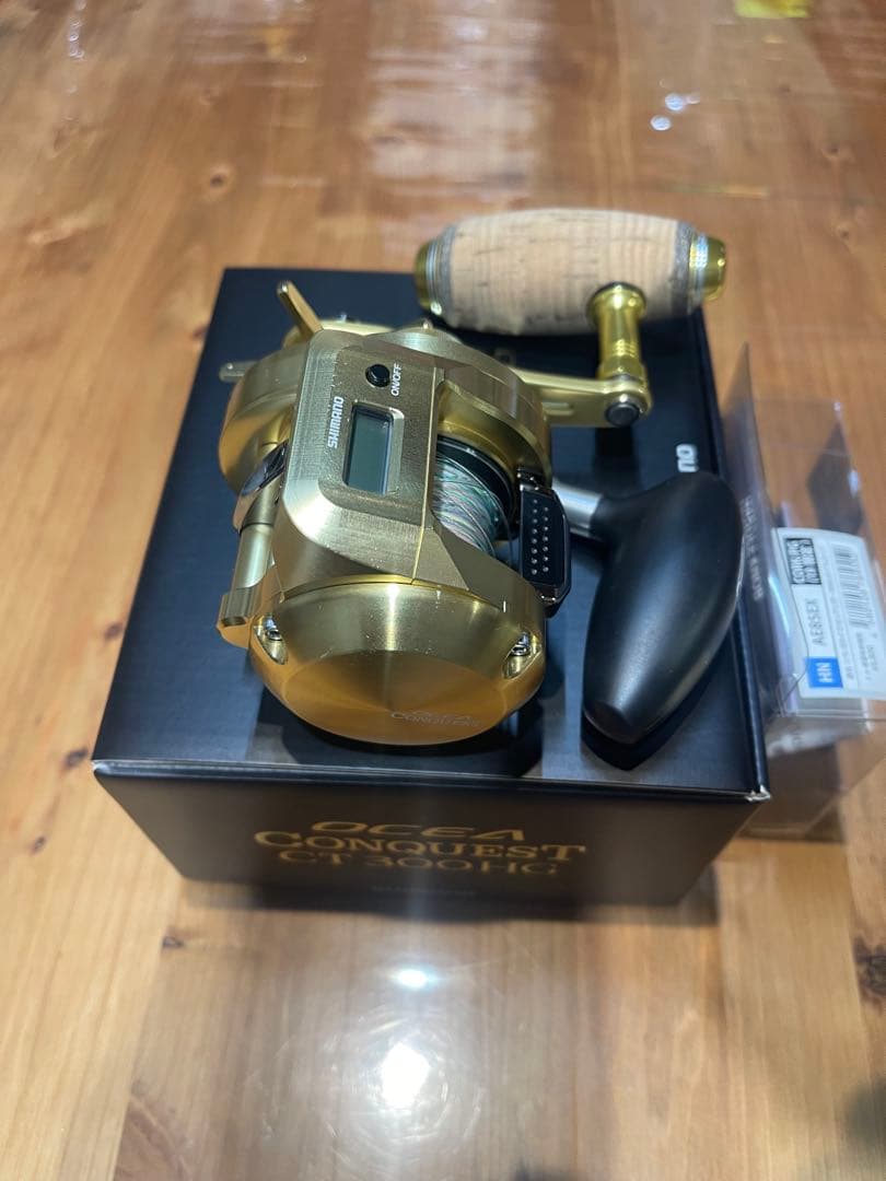 SHIMANO CONQUEST 300 ベイトリール ゴールド