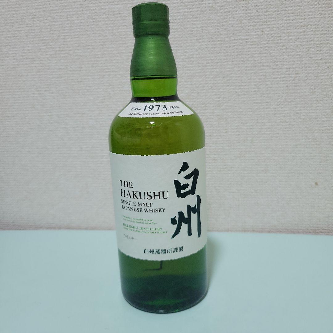 白州のシングルモルトウイスキー、700mlのボトル(箱有り)