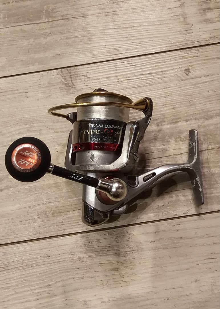 リール Daiwa Z 2506C TYPE-R