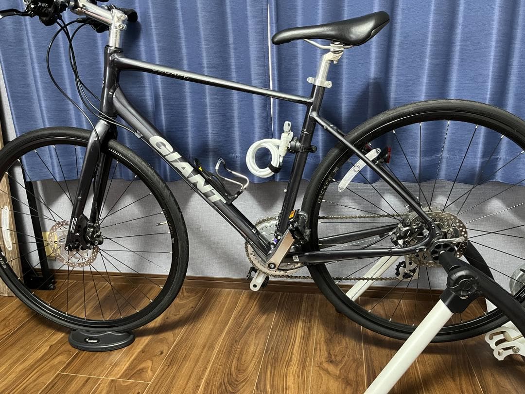 GIANT ESCAPE R DISC 2020年モデル ブラック