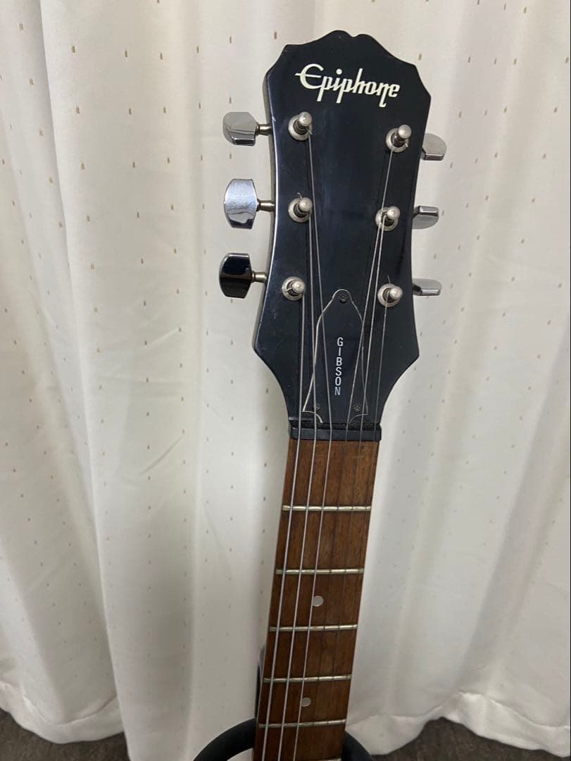 Epiphone レスポール　エレキギター ブラック ハードケース付き
