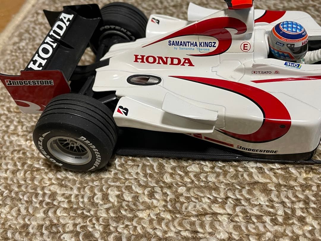 最終値下げF1 スーパーアグリ1/18 ショーカー