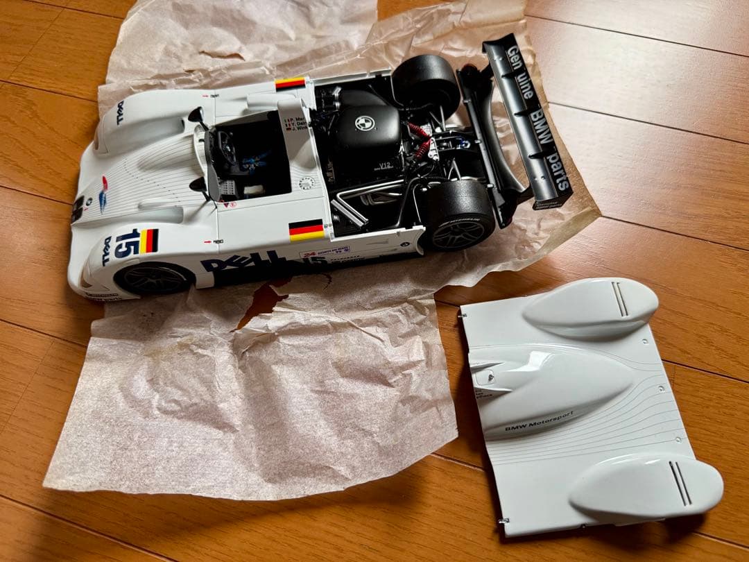 京商 1/18  V12 LMR 1991年ル・マン優勝車 エンジン付き