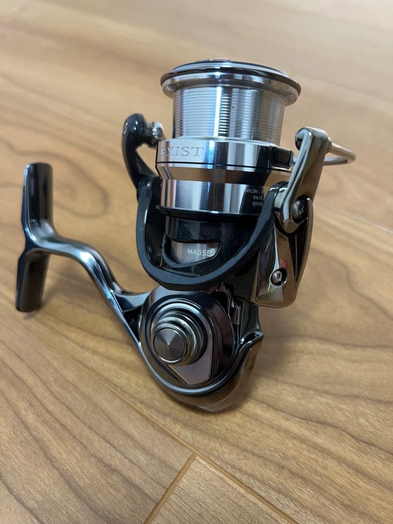 リール DAIWA 18EXIST LT2500