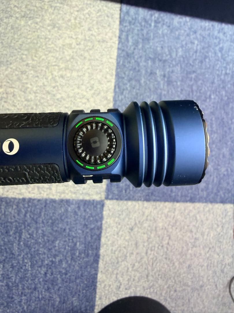 Olight Seekers 4 Pro青色 懐中電灯 4600ルーメン