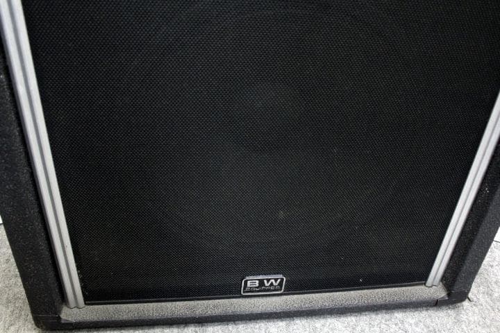 PEAVEY ピーヴィー TNT115 BW ベースアンプ