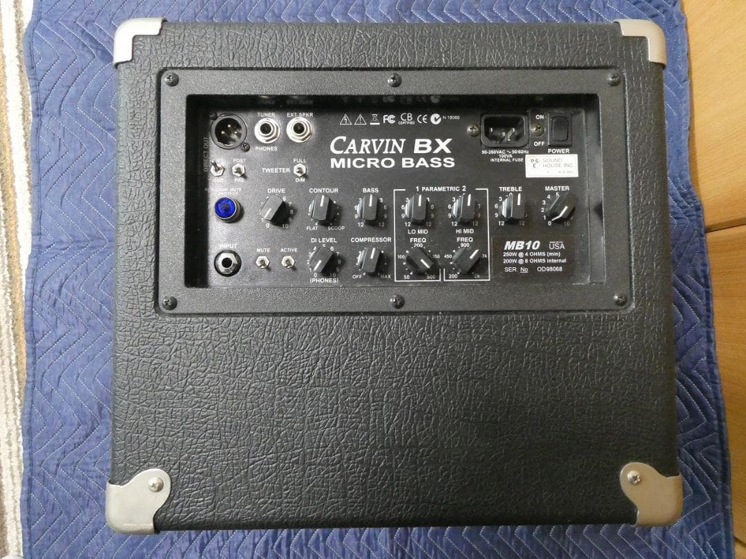 ベースアンプ CARVIN MB10