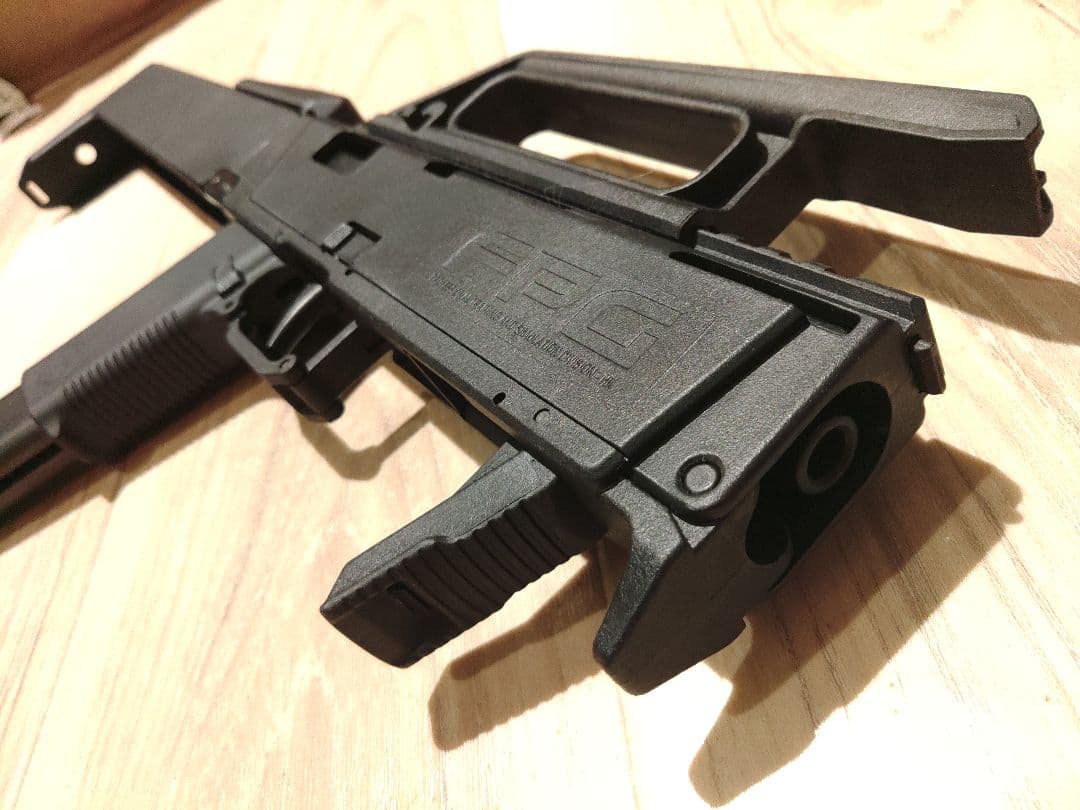 希少・不調につきジャンク扱　KSC MAGPUL FPG マガジン2本箱おまけ付