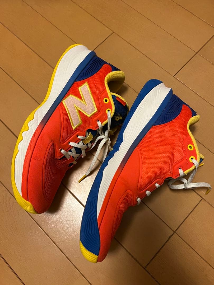 シューズ(男性用) New Balance Fuelcell HESI LOW