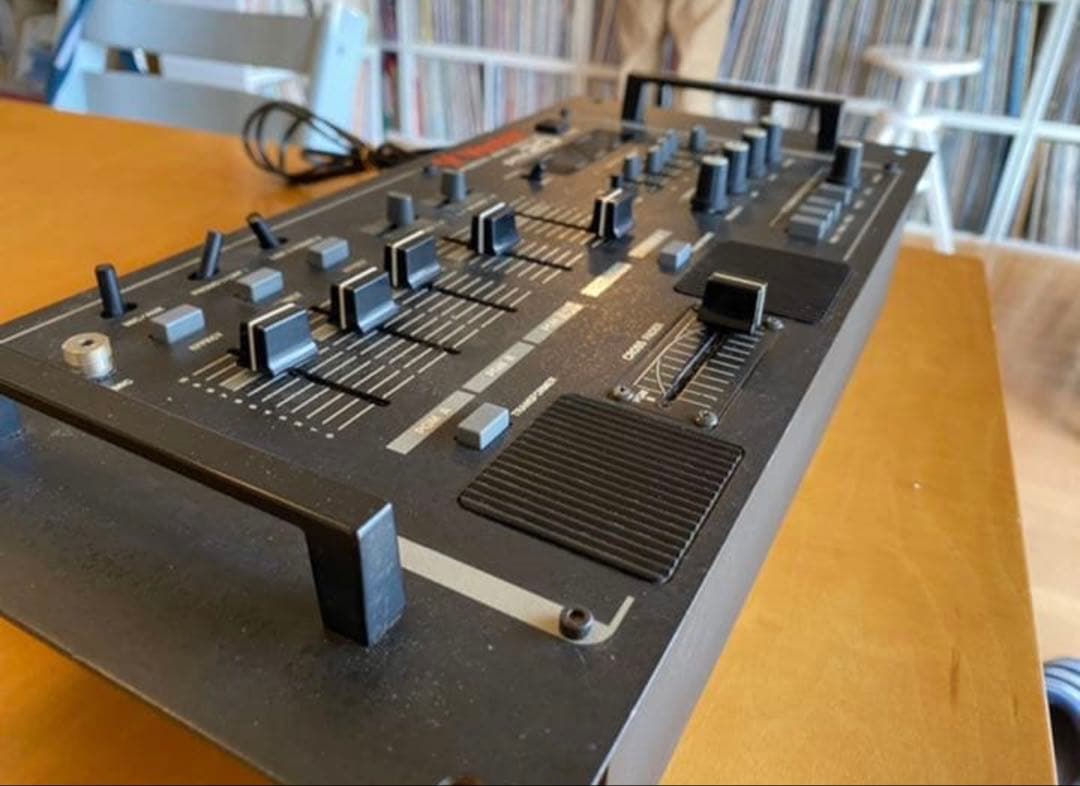 DJミキサー　VESTAX PMC-20