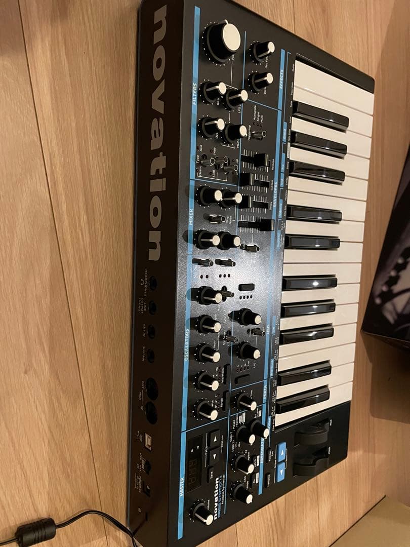 Novation Bass Station II 25鍵シンセサイザー