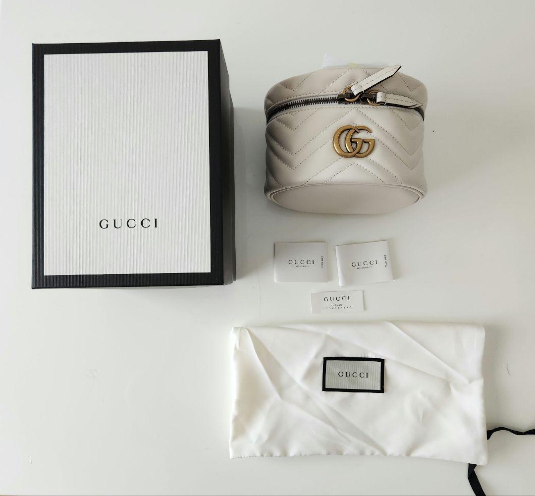 新品　未使用【GUCCI】GGマーモント バニティ ポーチ