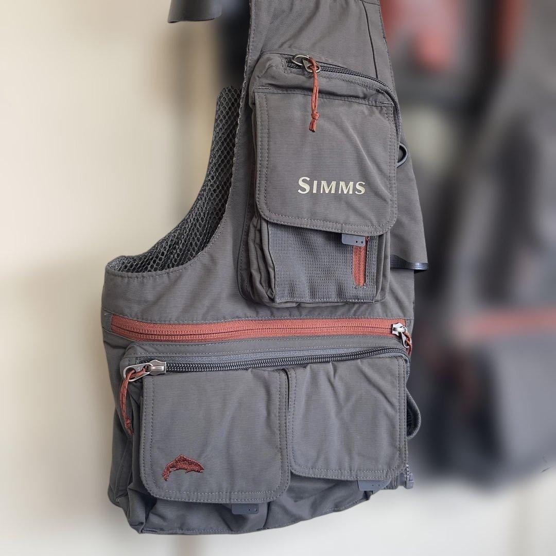 SIMMS シムス ベスト