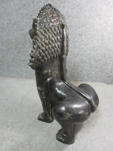 仏教美術銅製獅子置物 [B24593]