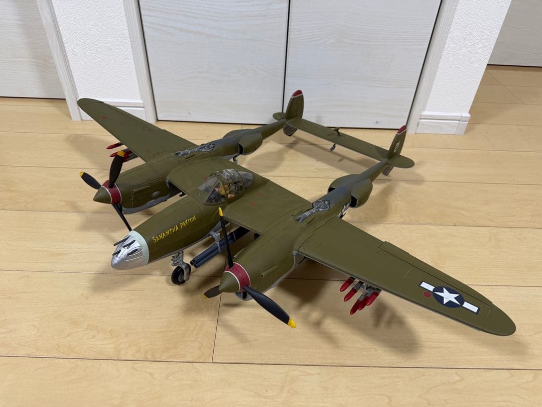 【希少】センチュリートイズ 1/18 アメリカ陸軍 P-38J ライトニング