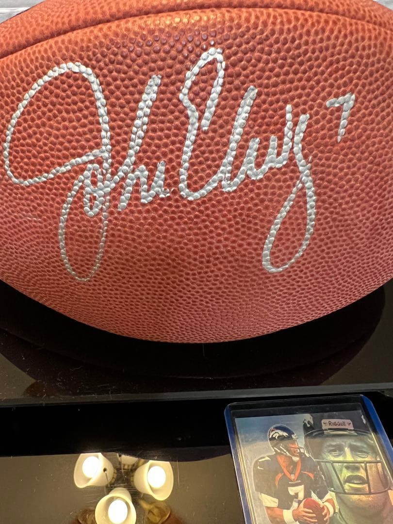 【NFL】JOHN ELWAY 直筆シルバーサインボール専用ケース入りCOA付き