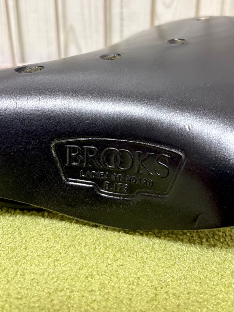 BROOKS B17 SHORT サドル