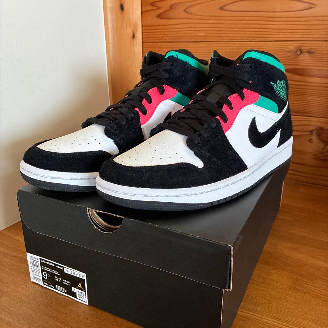 NIKE AIR JORDAN 1MID SE 新品未使用　852542 116