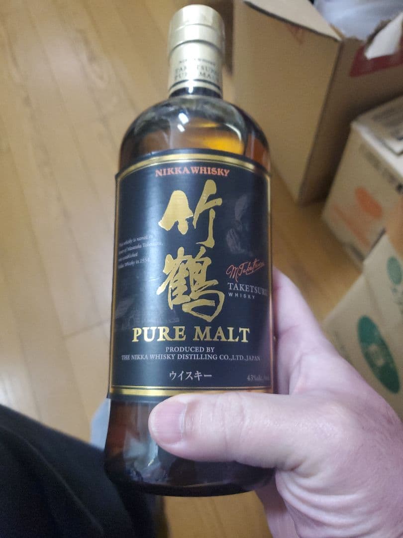 新品・未開封☆竹鶴 PURE MALT 700ml 黒ラベル（旧ボトル早い者勝ち
