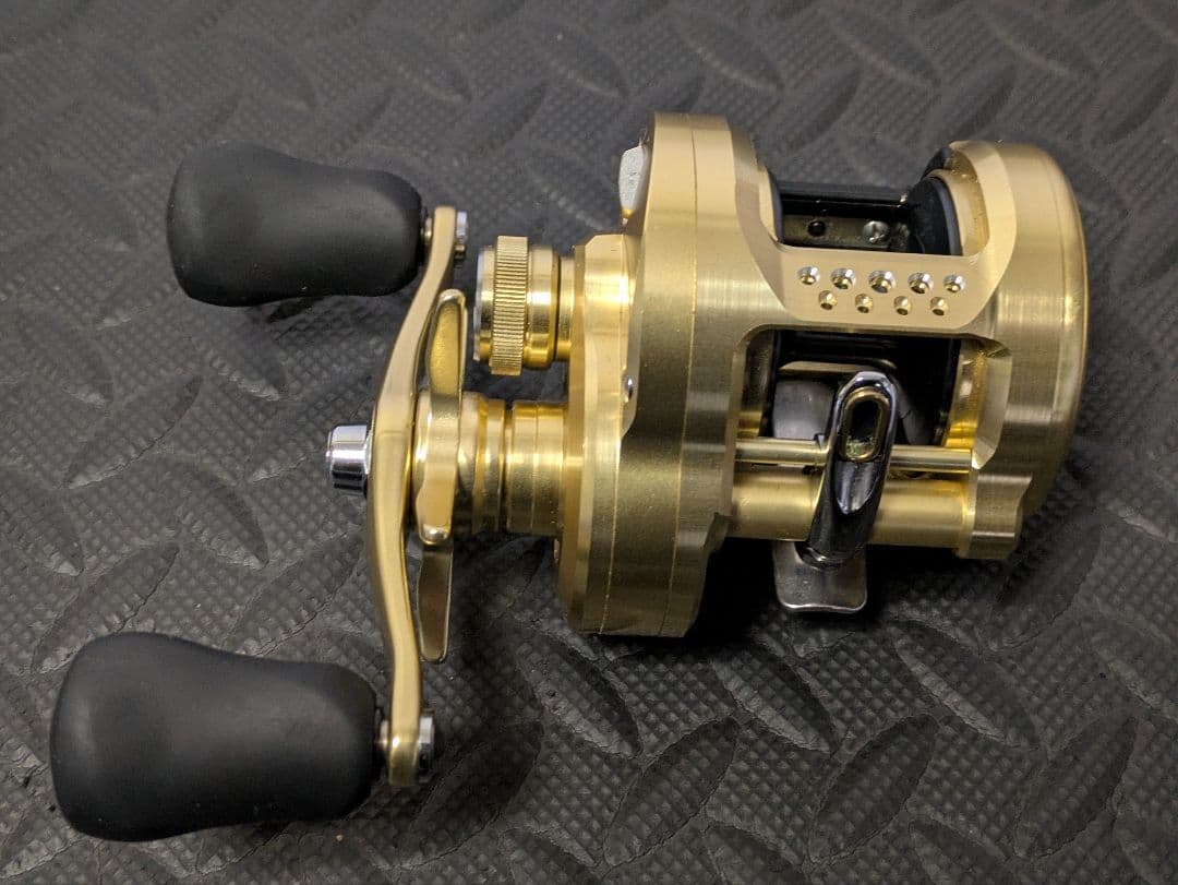 リール SHIMANO CALCUTTA CONQUEST MD 300XG