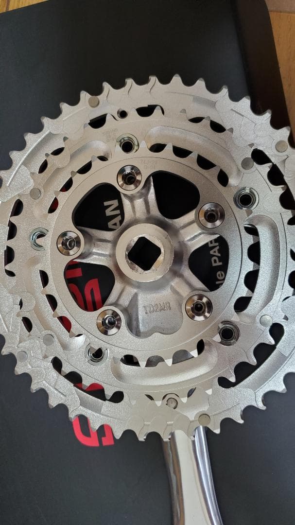 新品　スギノ　クランク　ALPINA2　165mm