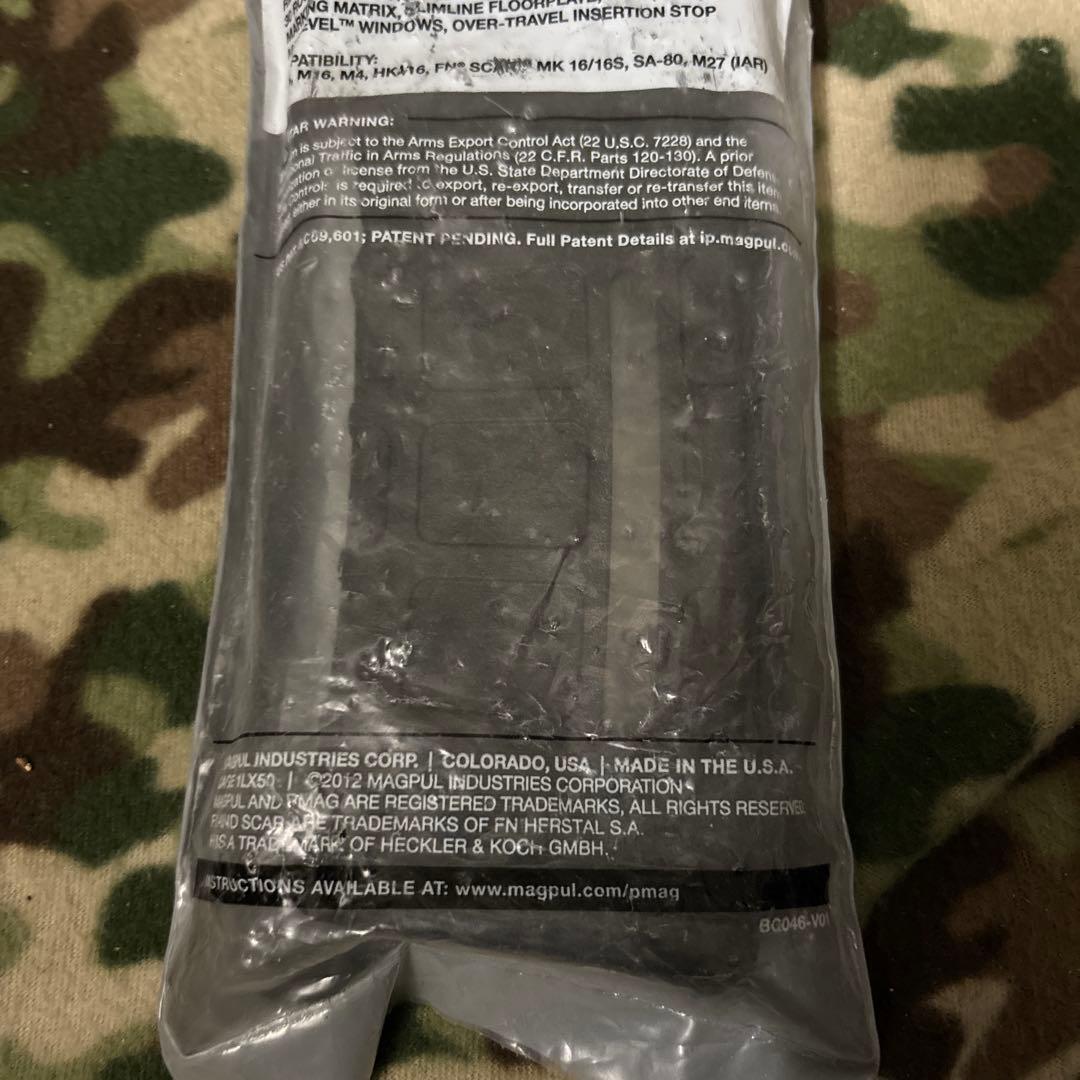 新品　未使用　米軍実物　MAGPUL PMAG 30 窓付き　マグプル　ブラック