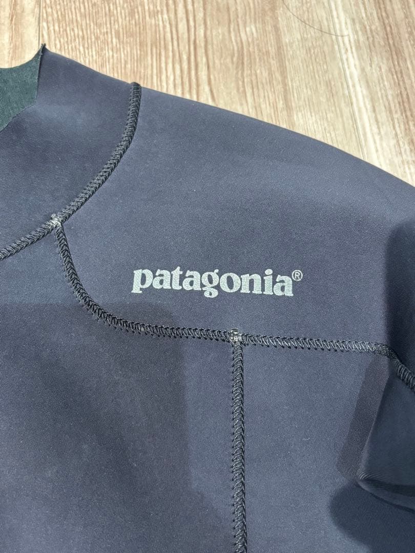 patagonia タッパー M ブラック