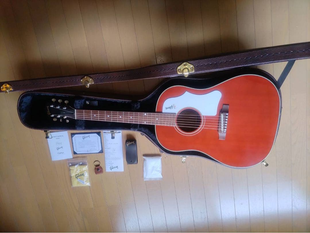 Gibsonカスタムショップ　1960s J-45 Montana Rose