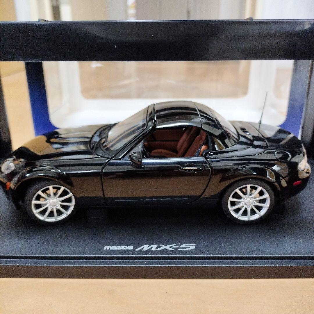 Mazda MX-5 1/18 スケールモデル