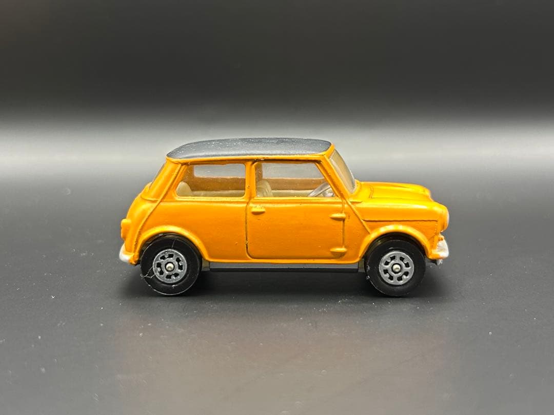 激レア！黒ルーフ　CORGI コーギ　ミニクーパー　No.204 ミニカー