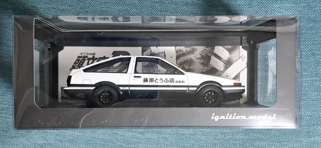 頭文字D　イニシャルD　イグニッションモデル　1/18　AE86　トレノ　拓海