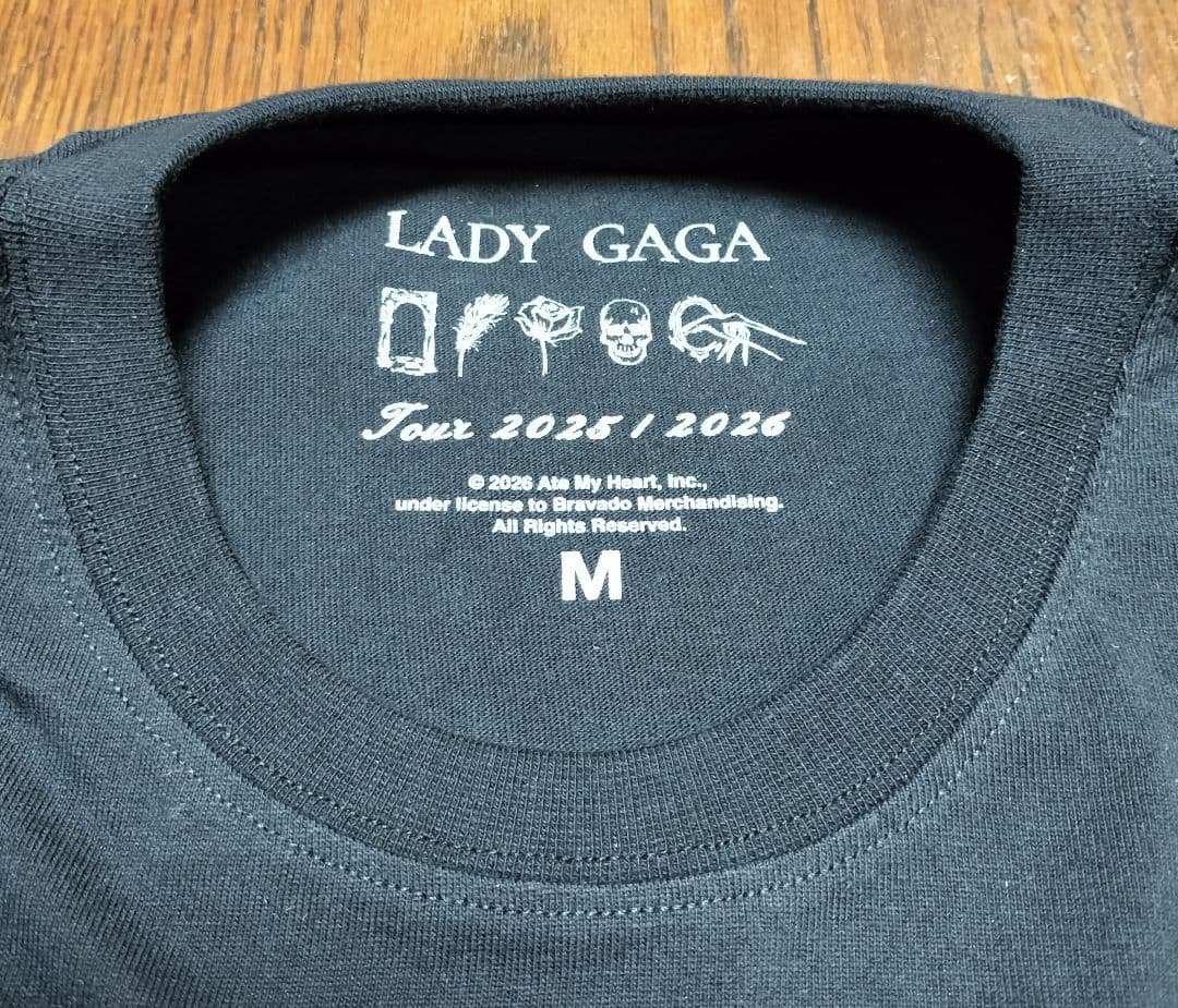 Lady Gaga Mayhem Ball ツアーTシャツ　　　Mサイズ