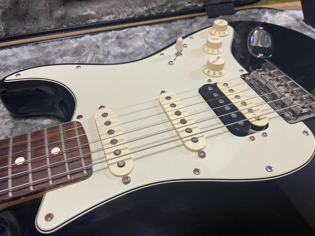 Fender Am Pro Strat HSS 2019 ケース付