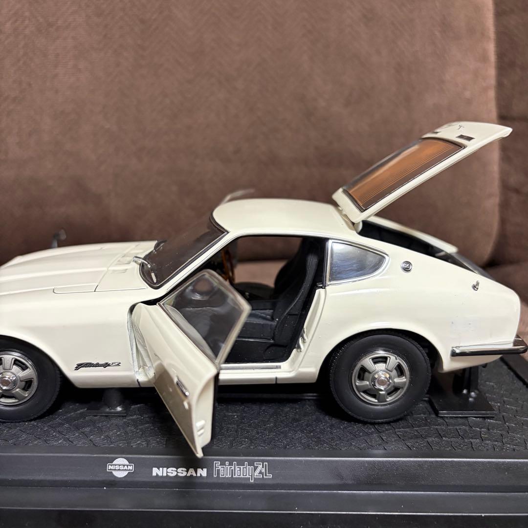 京商 NISSAN FAIRLADY Z-L ミニカー1/18