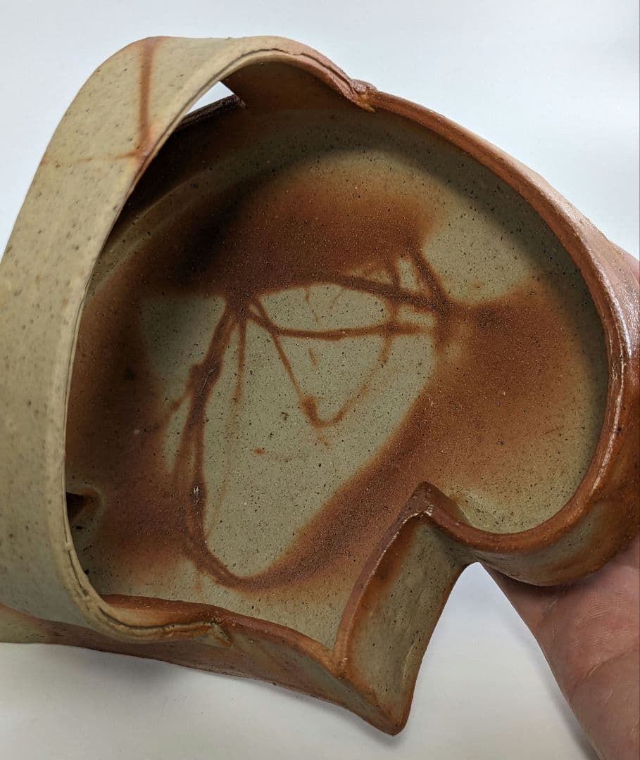 岡山県重要無形文化財 金重有邦 備前焼 「伊部ヒダスキ手付鉢」 共箱合布栞 緋襷