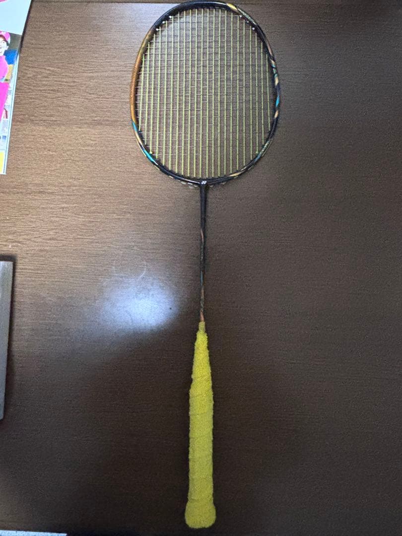 YONEX アストロクス88D PRO 4UG5 バドミントンラケット25lbs
